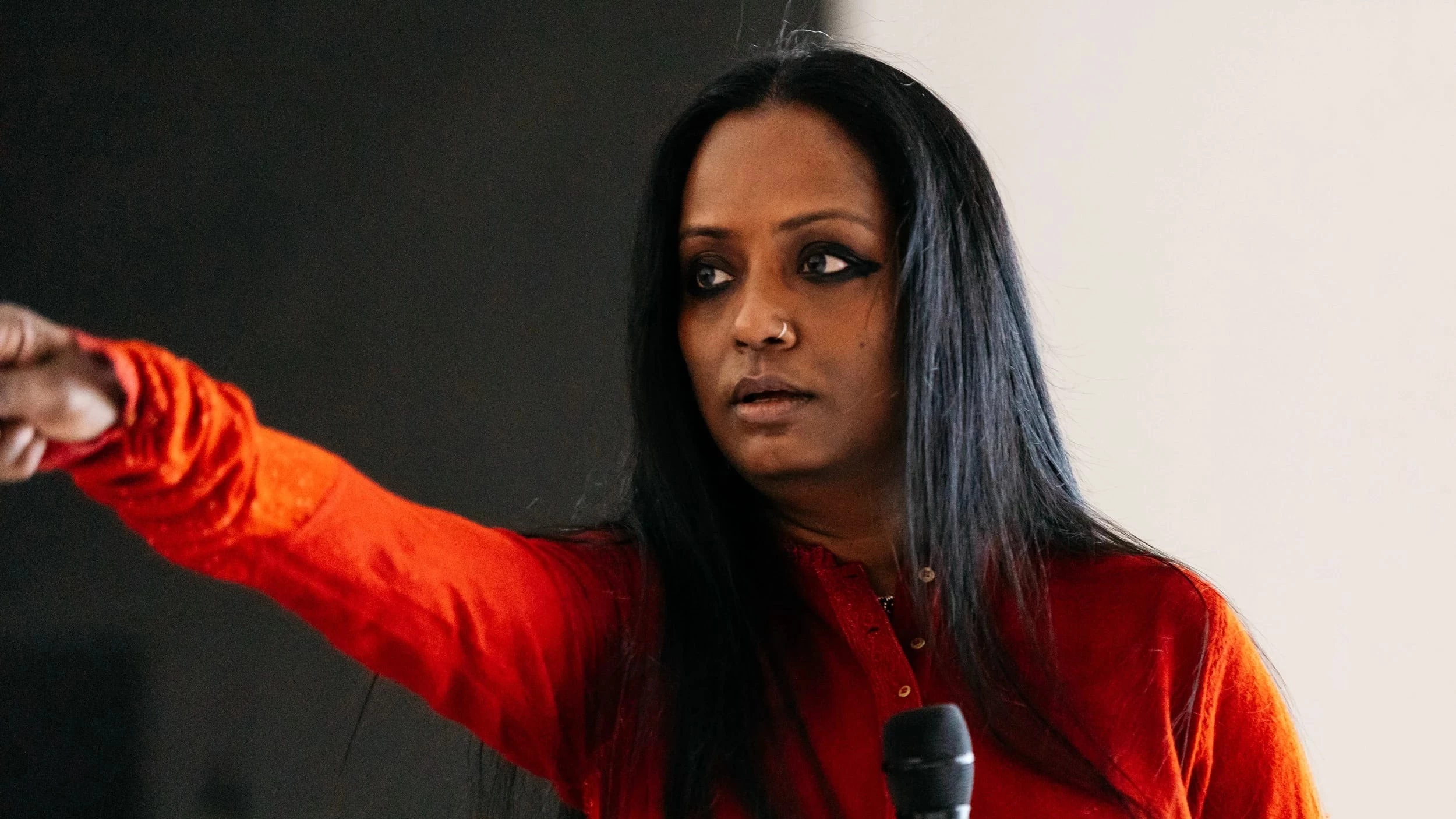 The Artists Roundtable: Mithu Sen (New Delhi) | Sep 26, 2023; 1:00 - 2 ...